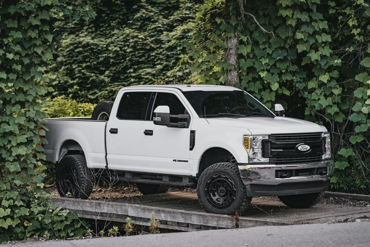 2022 Ford F250 - XD STORM - Black | XD Wheels